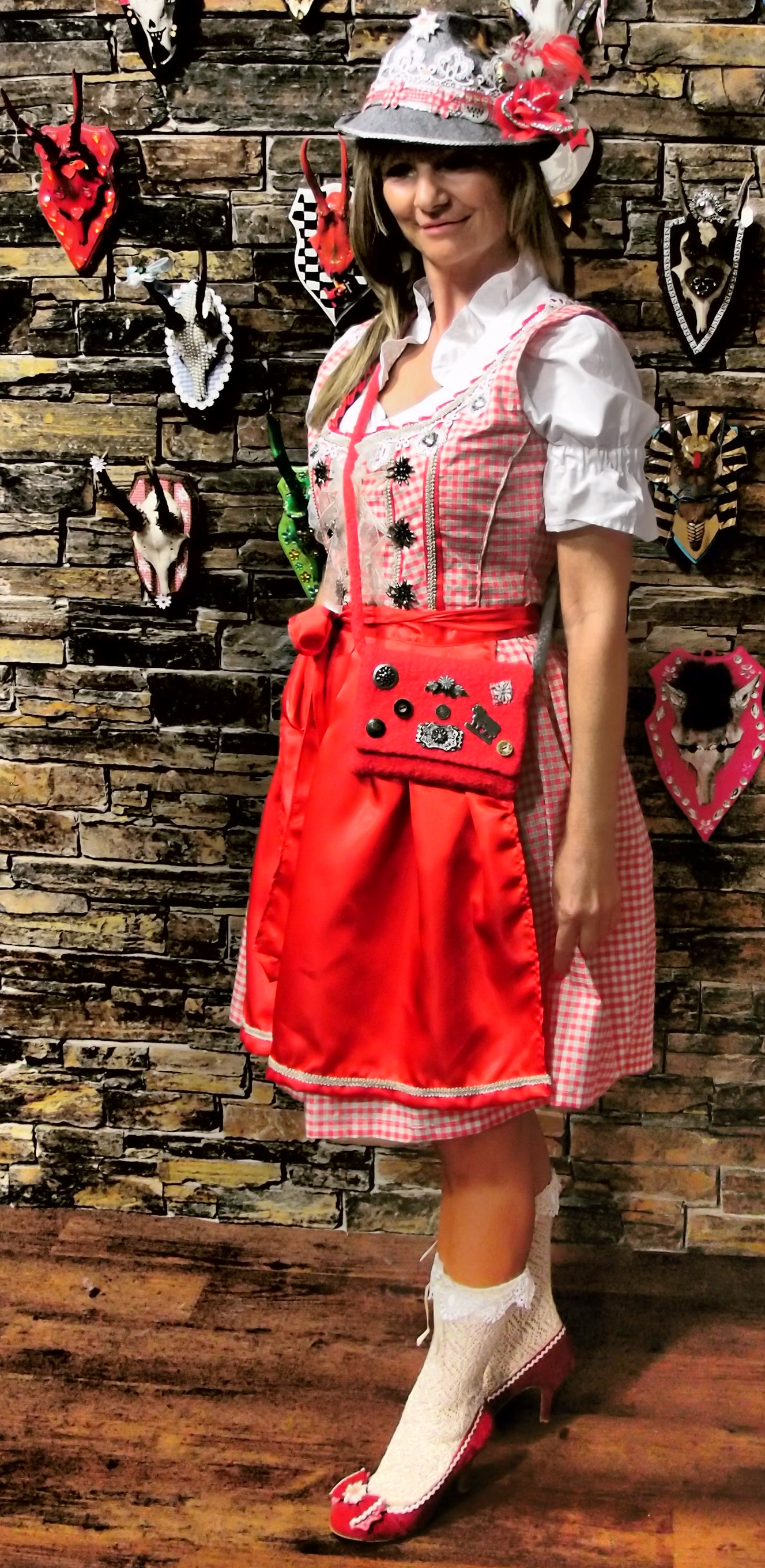 Dirndl-Unikate aus dem Atelier Pink Pinscher - Pink Pinscher | Pink ...